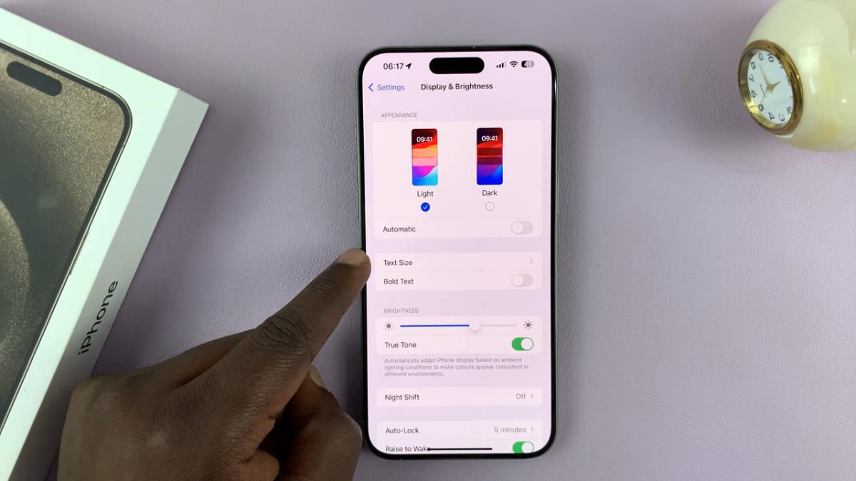 How To Change Font Size On IPhone 15 & IPhone 15 Pro